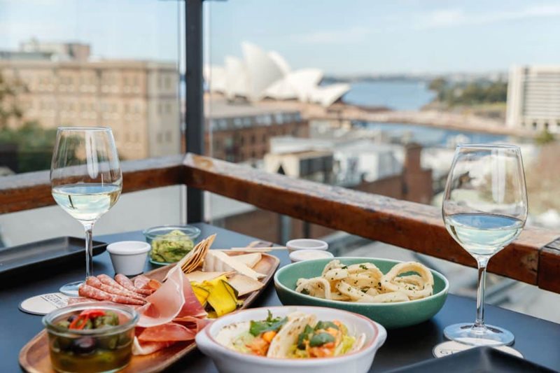 The Glenmore Hotel | Historic Rooftop Pub in The Rocks, Sydney | The Rocks