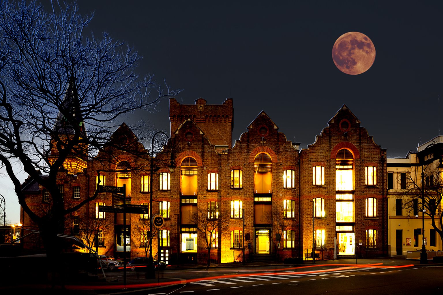 Ghost in The Rocks | The Rocks